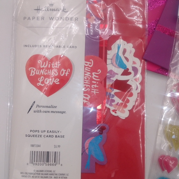 Hallmark | Holiday | Hallmarks Happy Valentines Day Gift Bag And Popup ...
